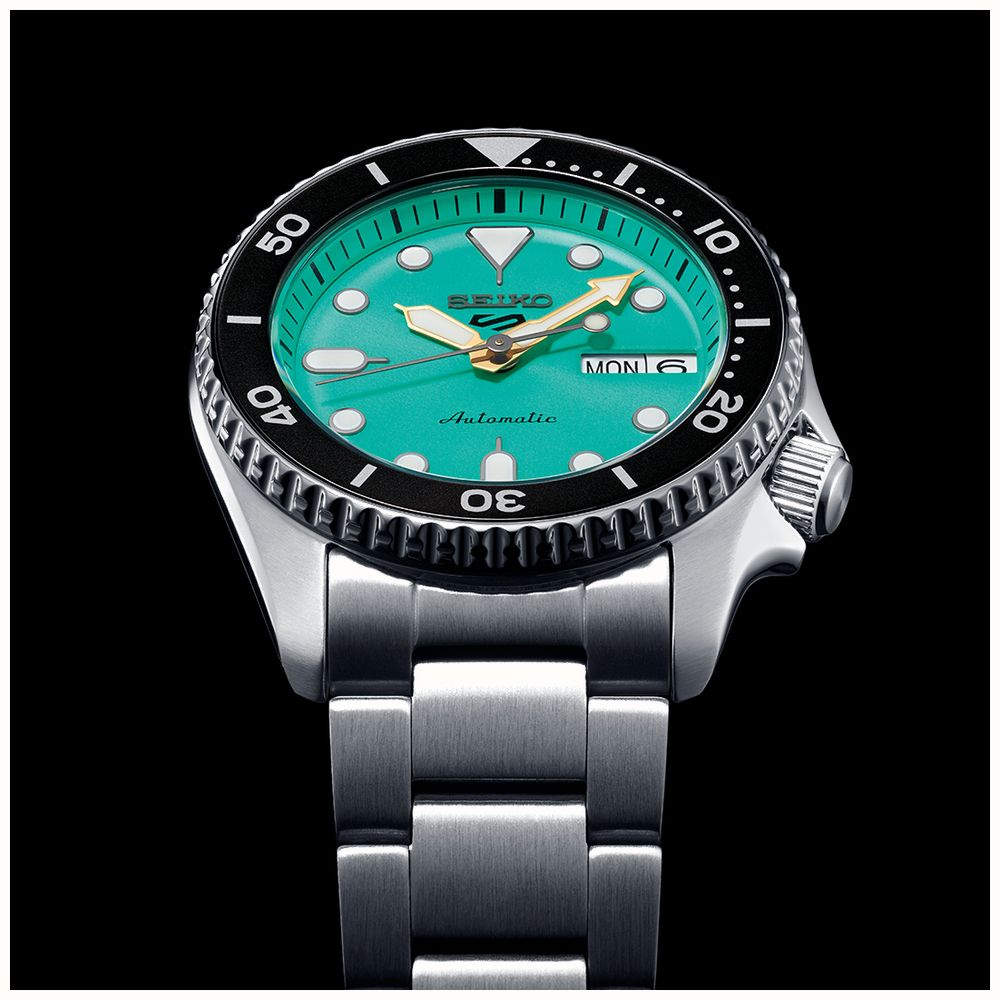 Seiko 5 Sports SKX Automatic ‘Midi’ (38mm) Teal Dial / Stainless Steel ...