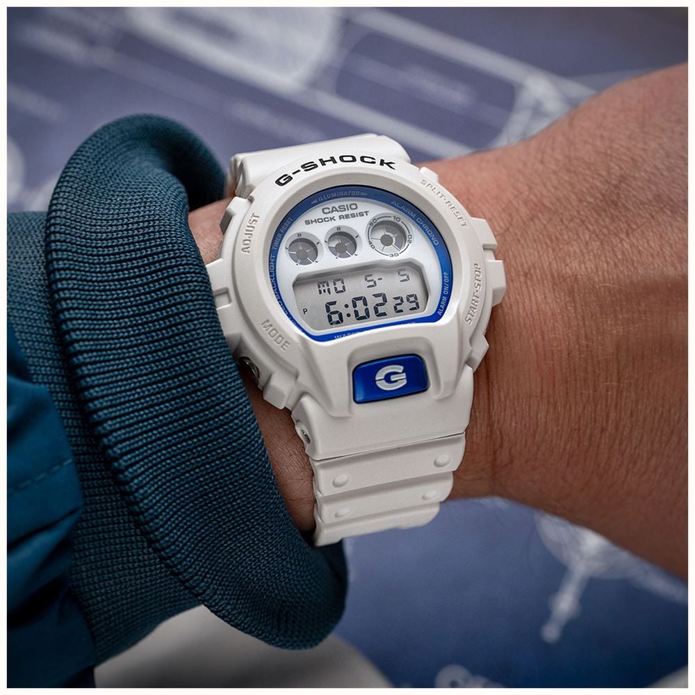 Casio G-shock X The Fantastic Four First Steps Collection (50 мм) DW ...
