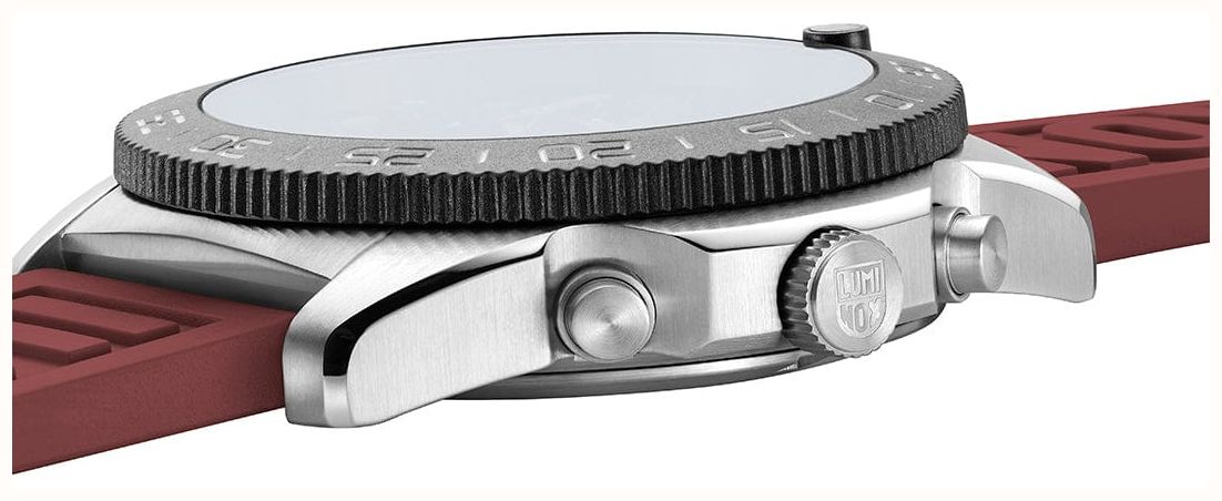 Luminox Pacific Diver Chronograph (44mm) Black Dial / Bordeaux Red ...