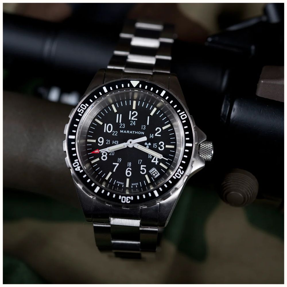 Marathon MSAR Medium Diver's Quartz (36mm) Black Dial / Stainless Steel ...