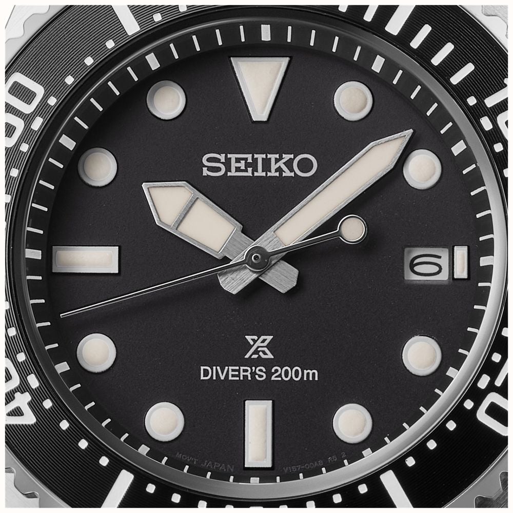 Seiko Prospex Solar Diver’s In Pure Black (41mm) Black Dial / Stainless ...