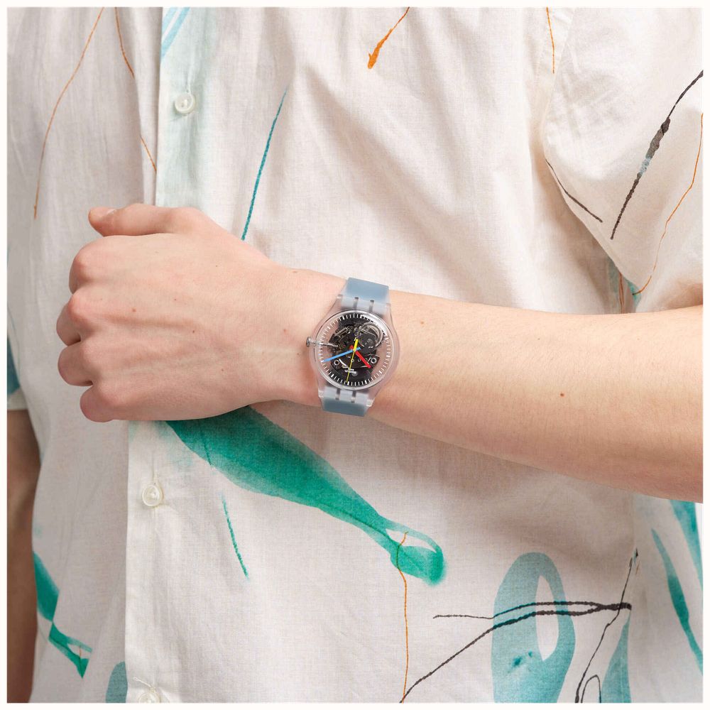 Swatch Relógio Unissex Listrado Claramente Preto SUOK157 - First Class ...