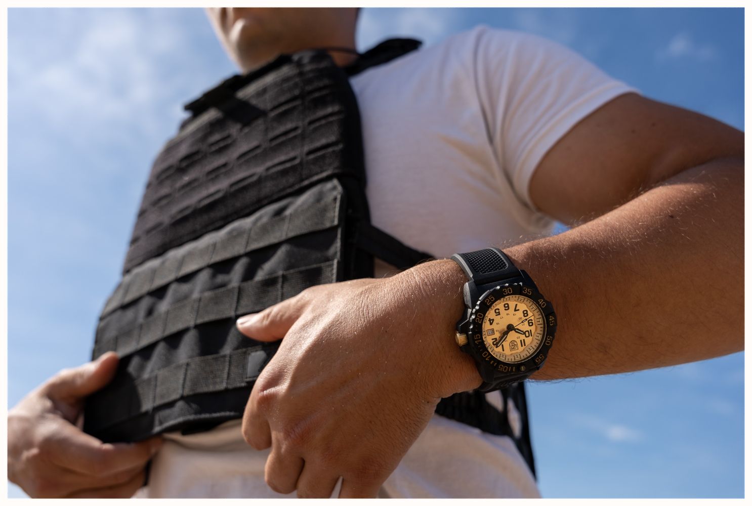 Luminox Navy Seal Gold Limited Edition (1,200 Pieces) XS.3505.GP.SET ...