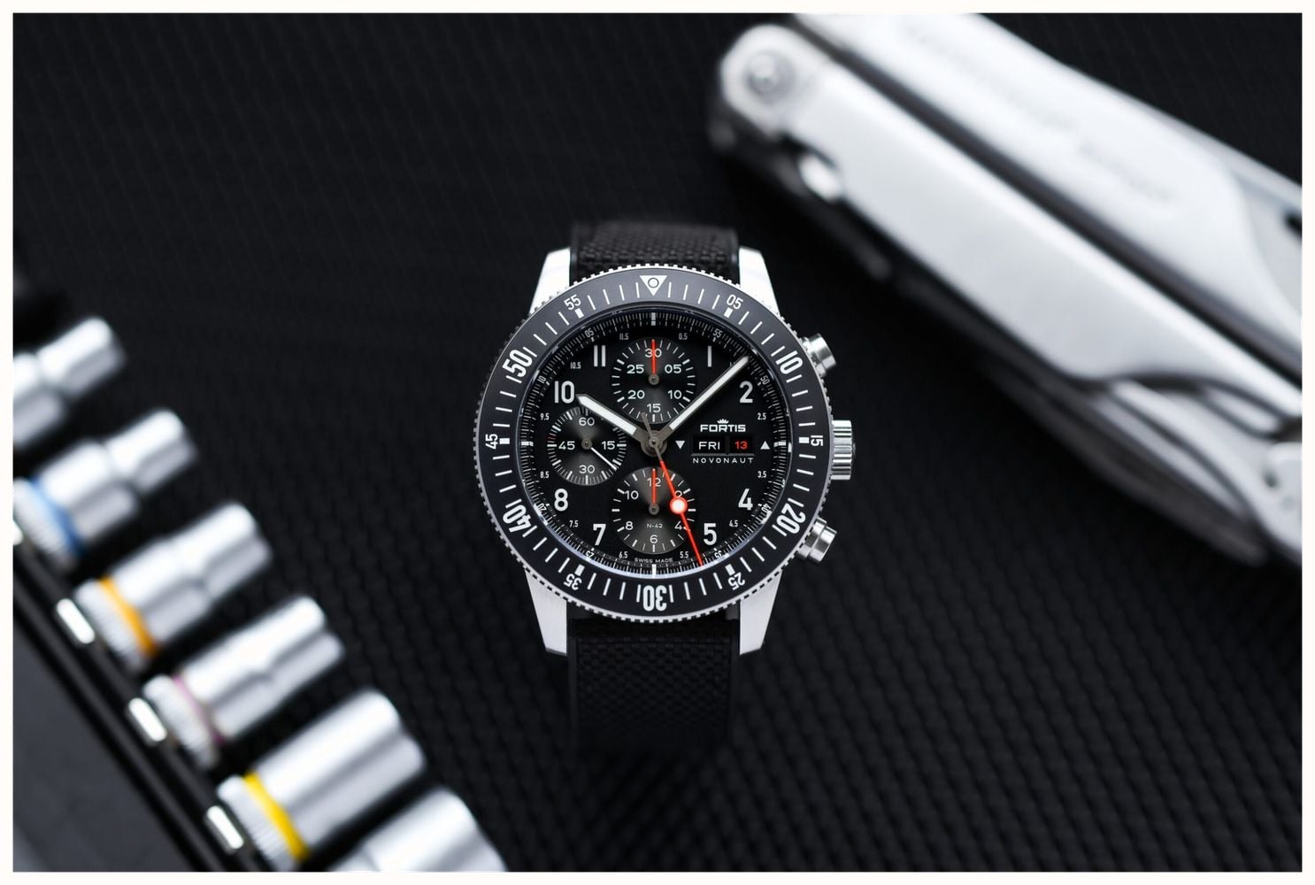 FORTIS Novonaut N-42 Stratosphere-Tested Manufacture Chronograph (42mm ...