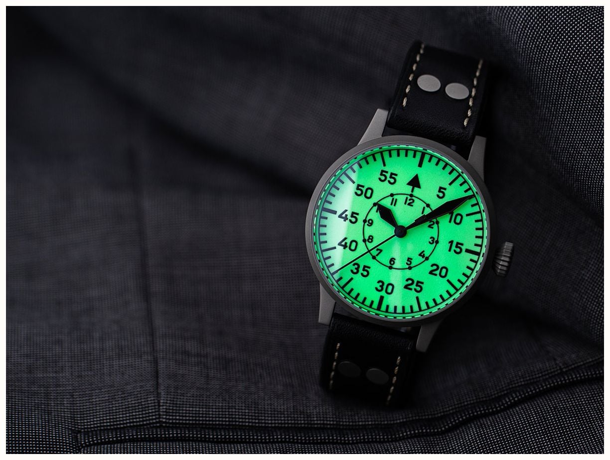 Laco Wien Automatik (39 Mm), Superluminova C3-Zifferblatt / Schwarzes ...