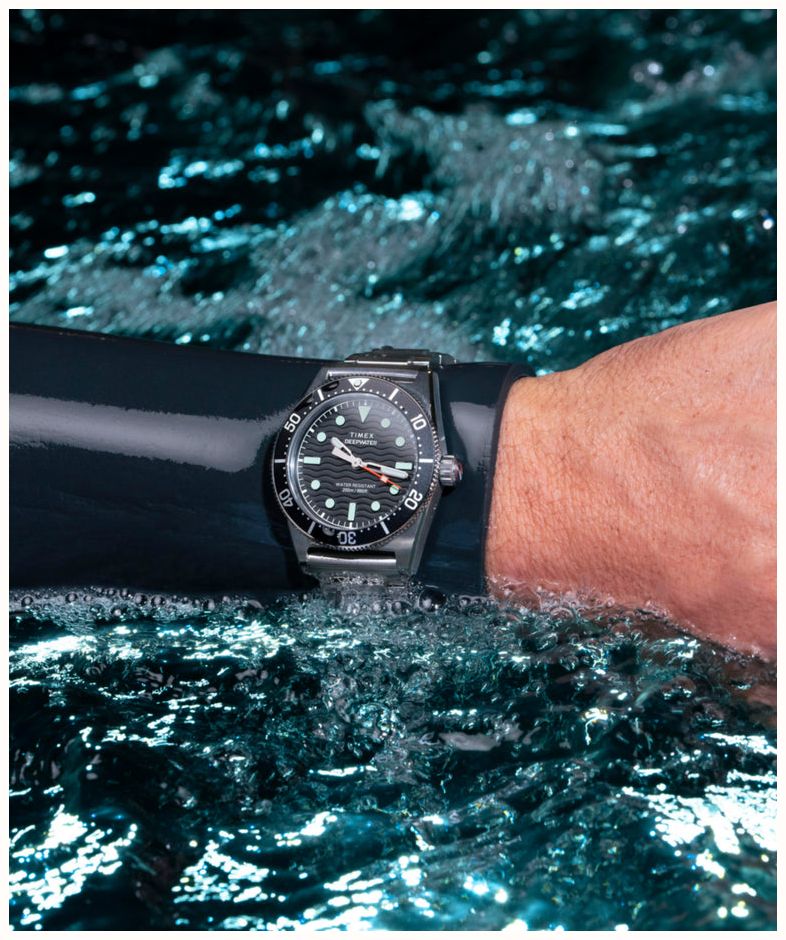 Timex Deepwater Reef 200 (41mm) Black Wave Dial / Stainless Steel ...